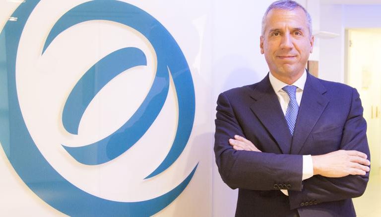 Angelo Costa arriva Italia