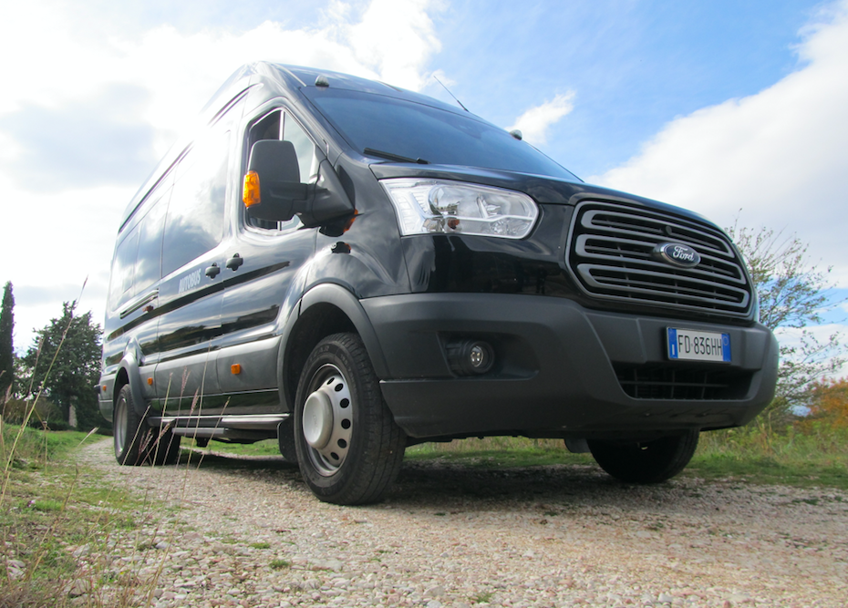 l Ford Transit bus il minibus che sbaragliato il mercato italiano ...