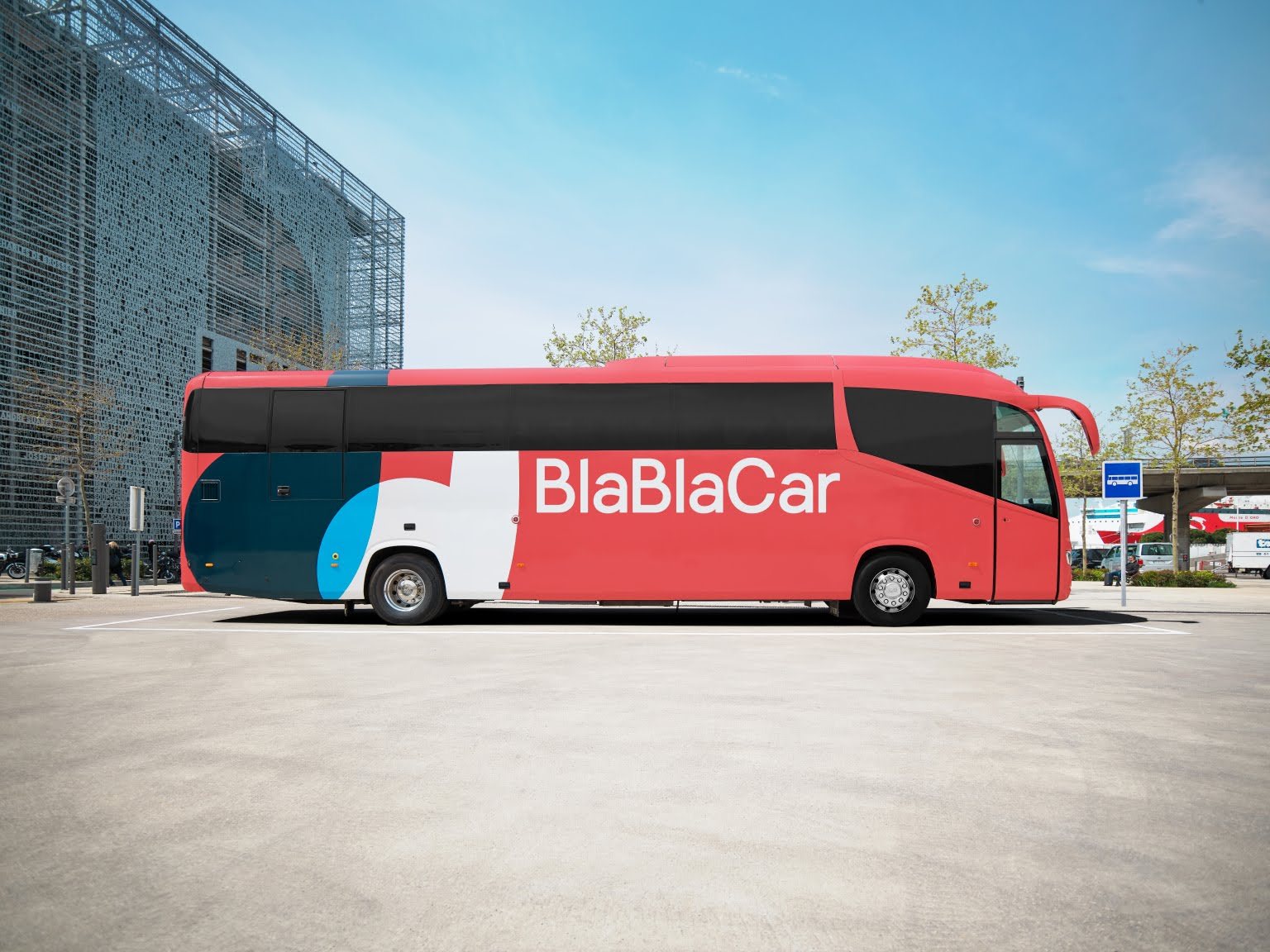 BlaBlaCar, 115 milioni di dollari per creare un'app di viaggio all-in-one