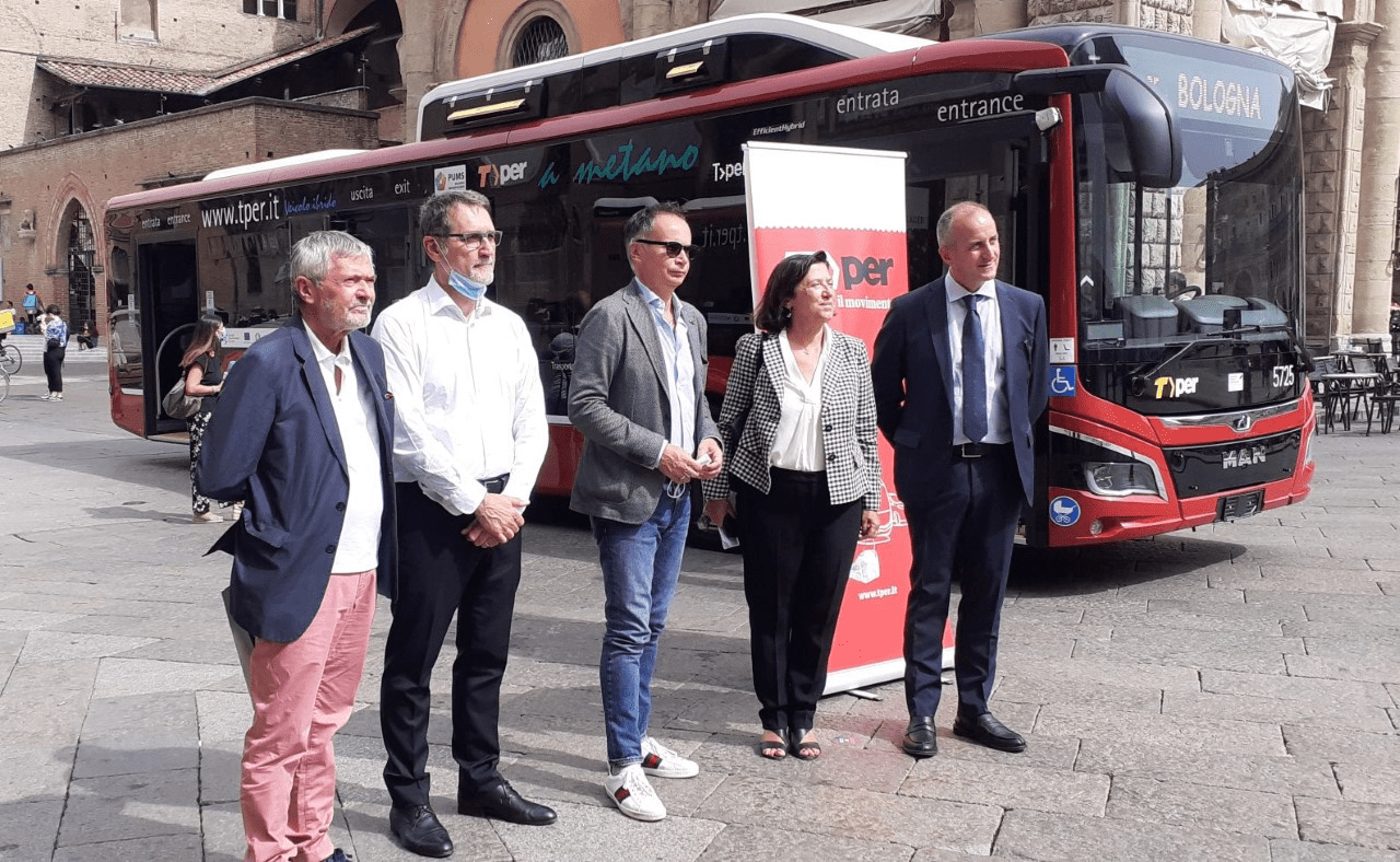 Tper, 34 nuovi Lion’s City ibridi a metano per la mobilità pulita a Bologna