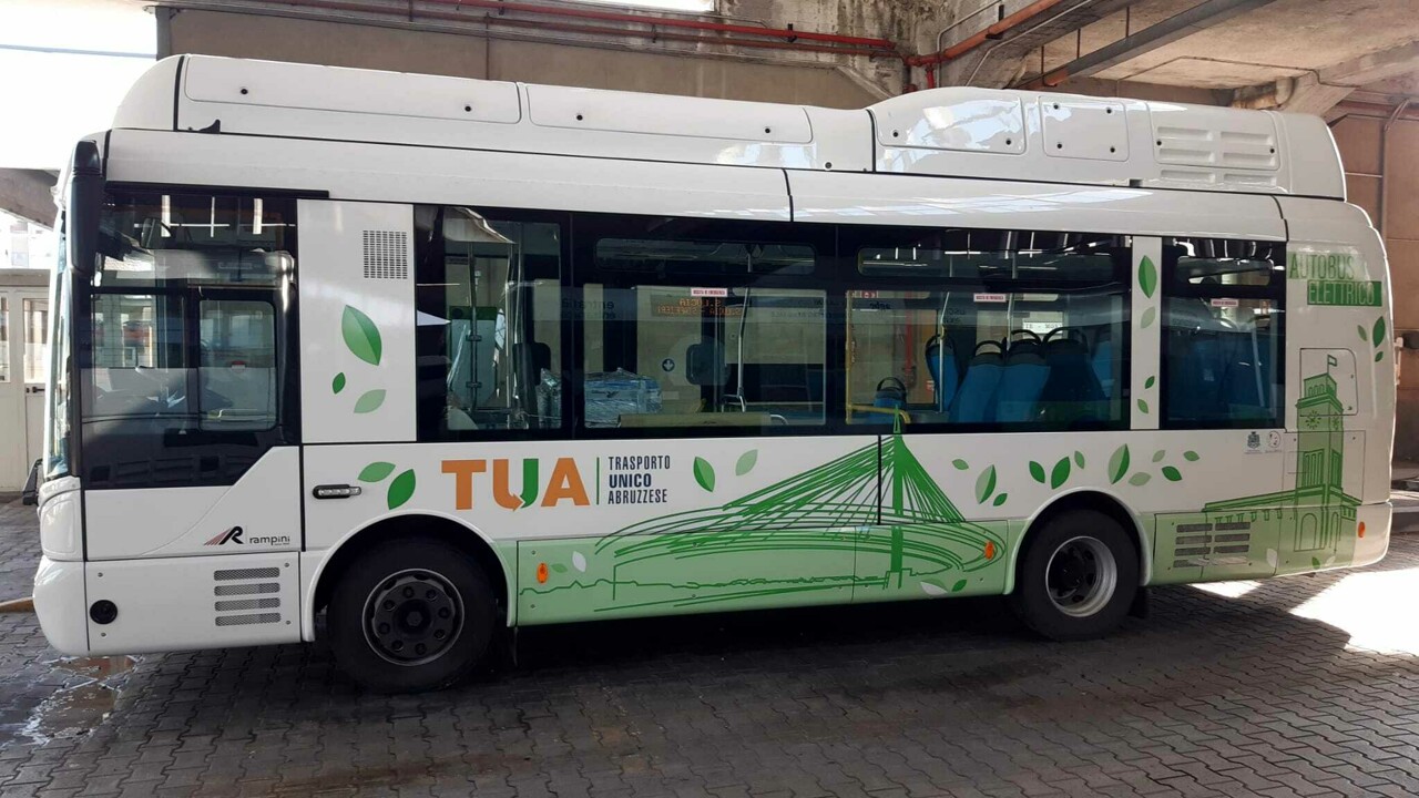 Pescara: tour con i bus elettrici Rampini