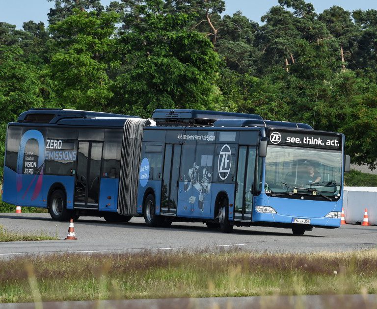 ZF lancia la divisione Commercial Vehicle Solutions (CVS) | AUTOBUS Web ...