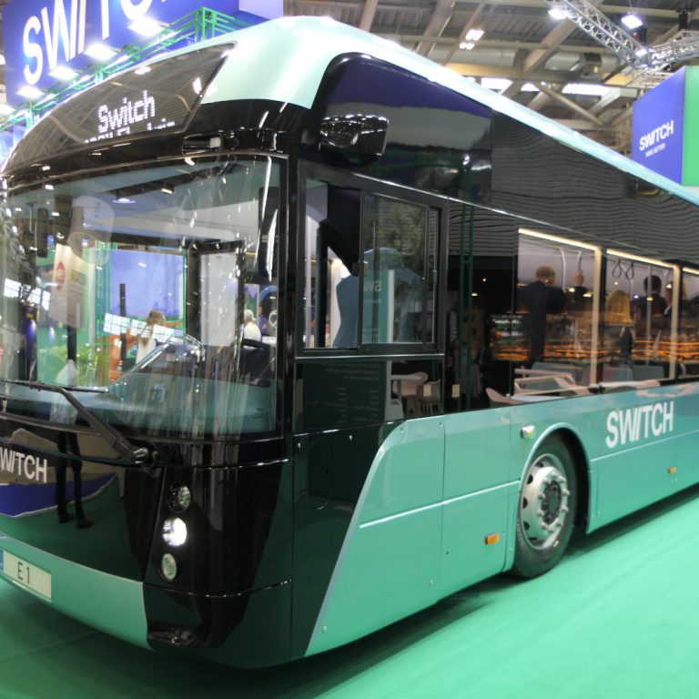Switch Mobility lancia il bus elettrico e1. Progettato per il mercato ...