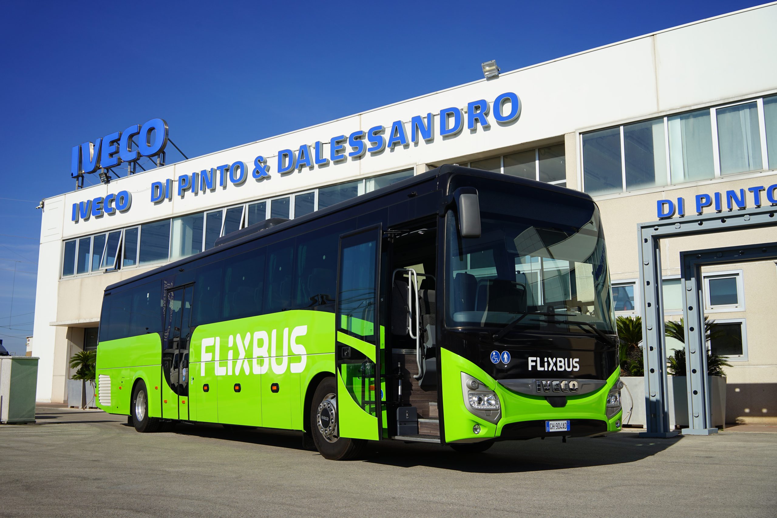 Iveco Bus per FlixBus: un Evadys ad Autoservizi Borman