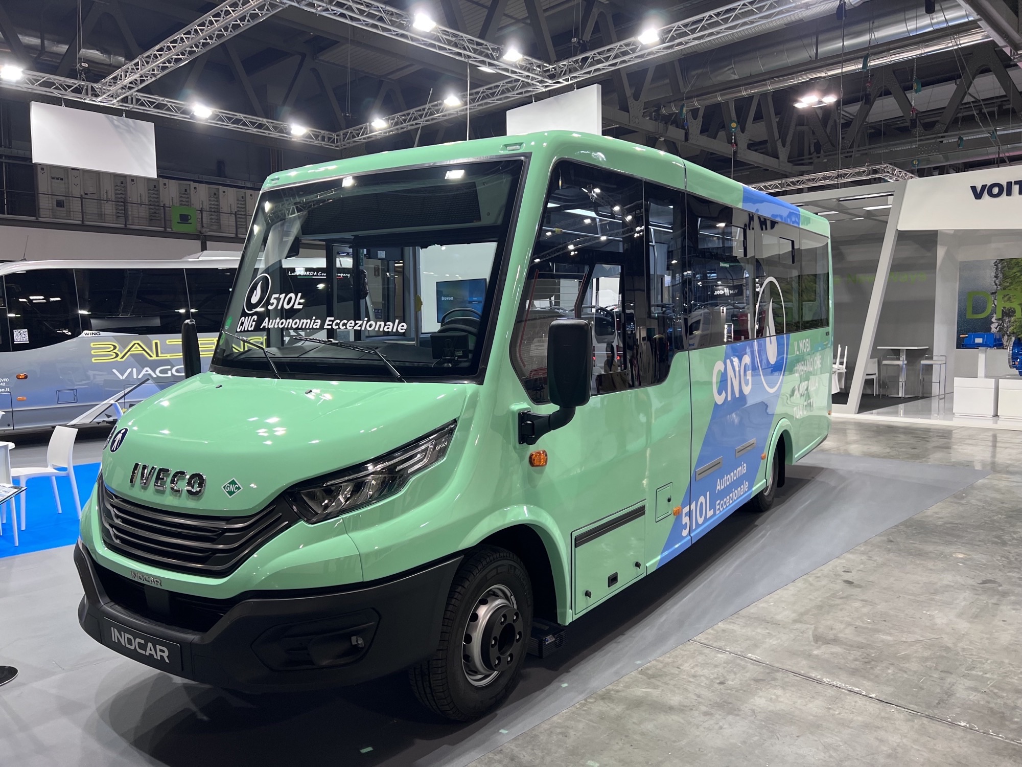 Indcar porta a NME le propulsioni alternative per il mondo minibus