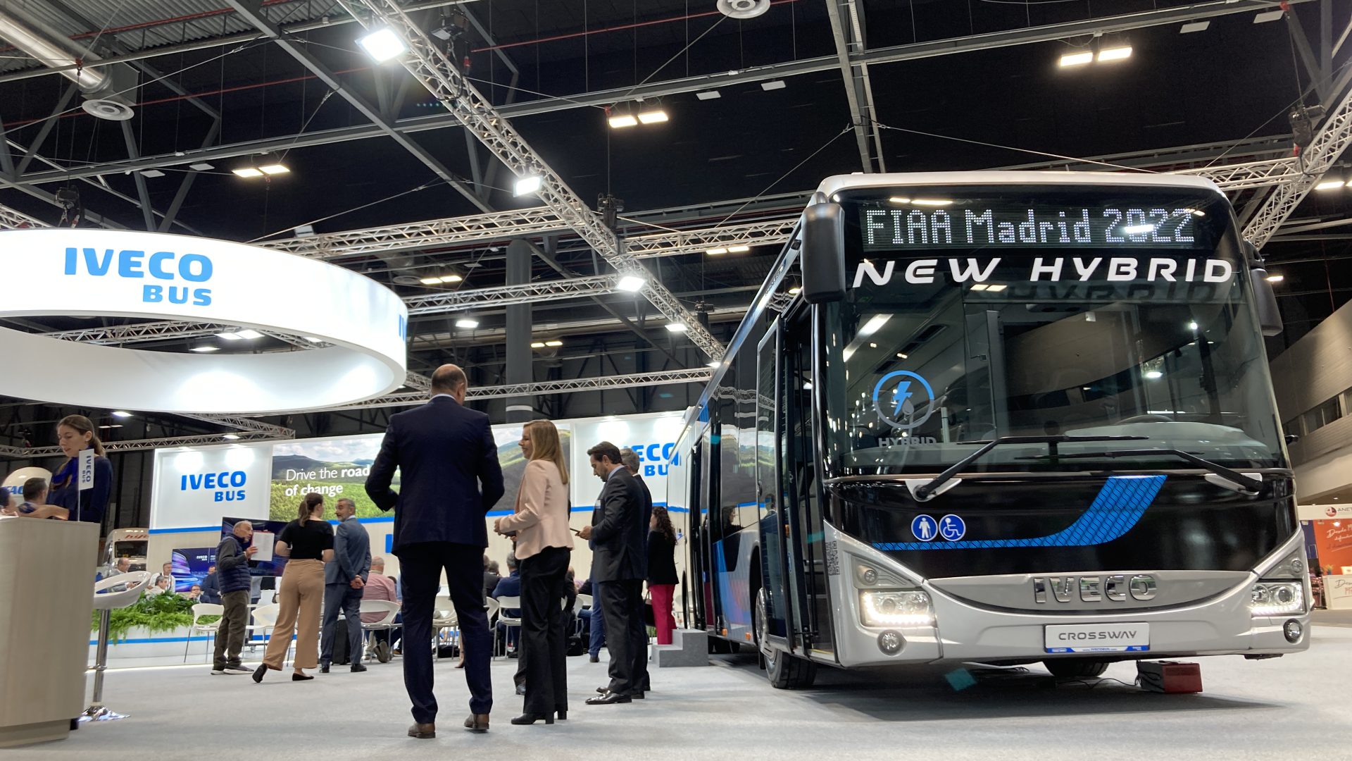 Iveco Bus lancia il Crossway LE Hybrid al FIAA di Madrid