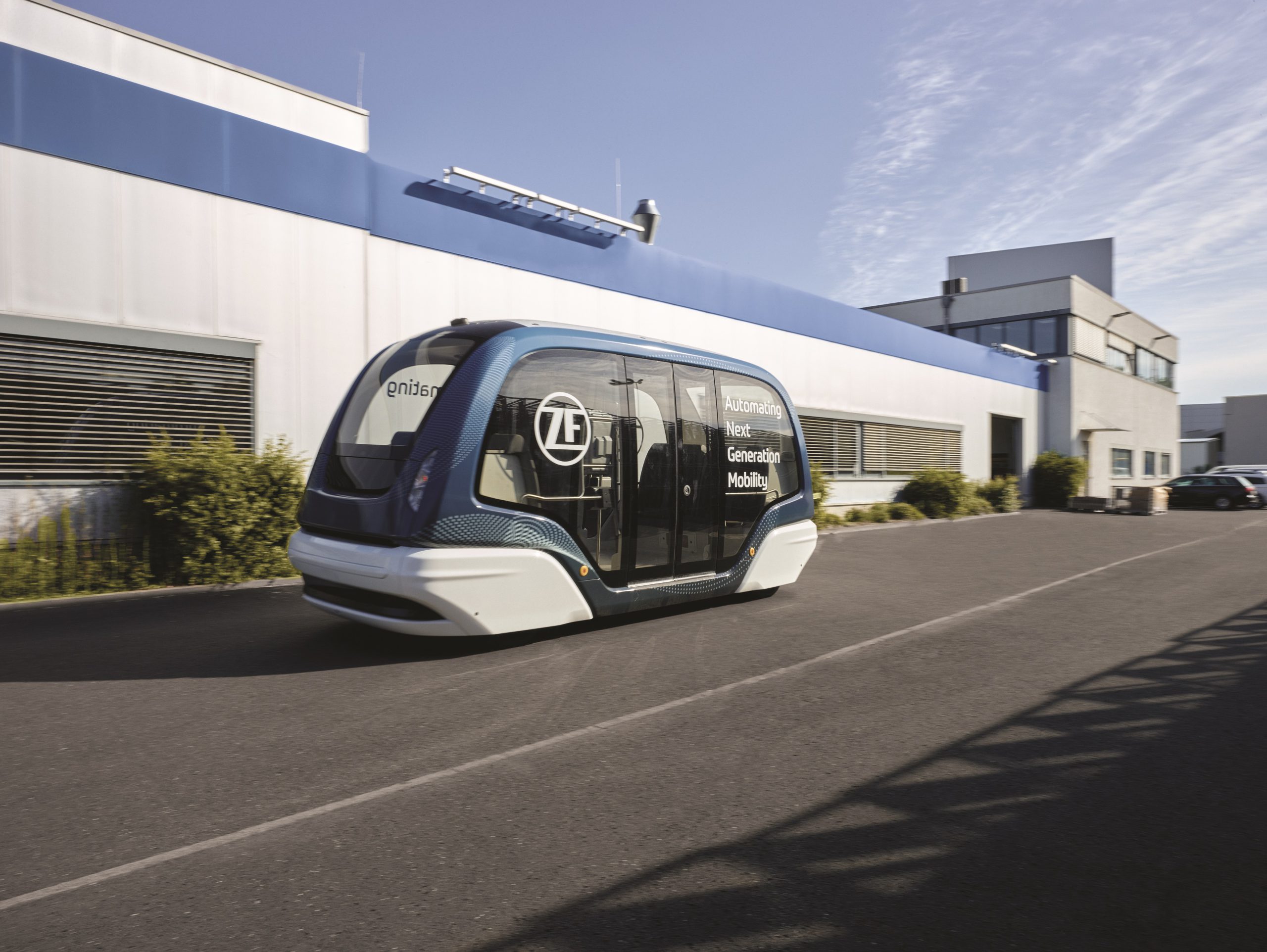 ZF porta la navetta a guida autonoma a Next Mobility Exhibition