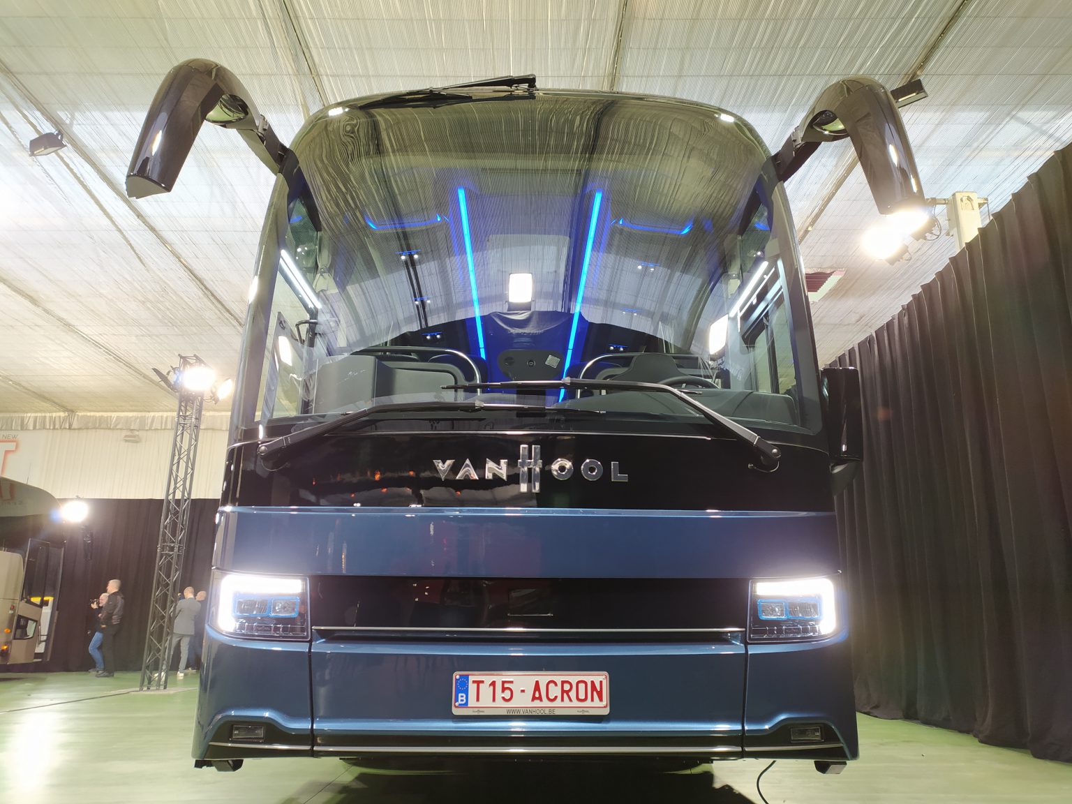 Van Hool serie T, ecco la nuova gamma coach