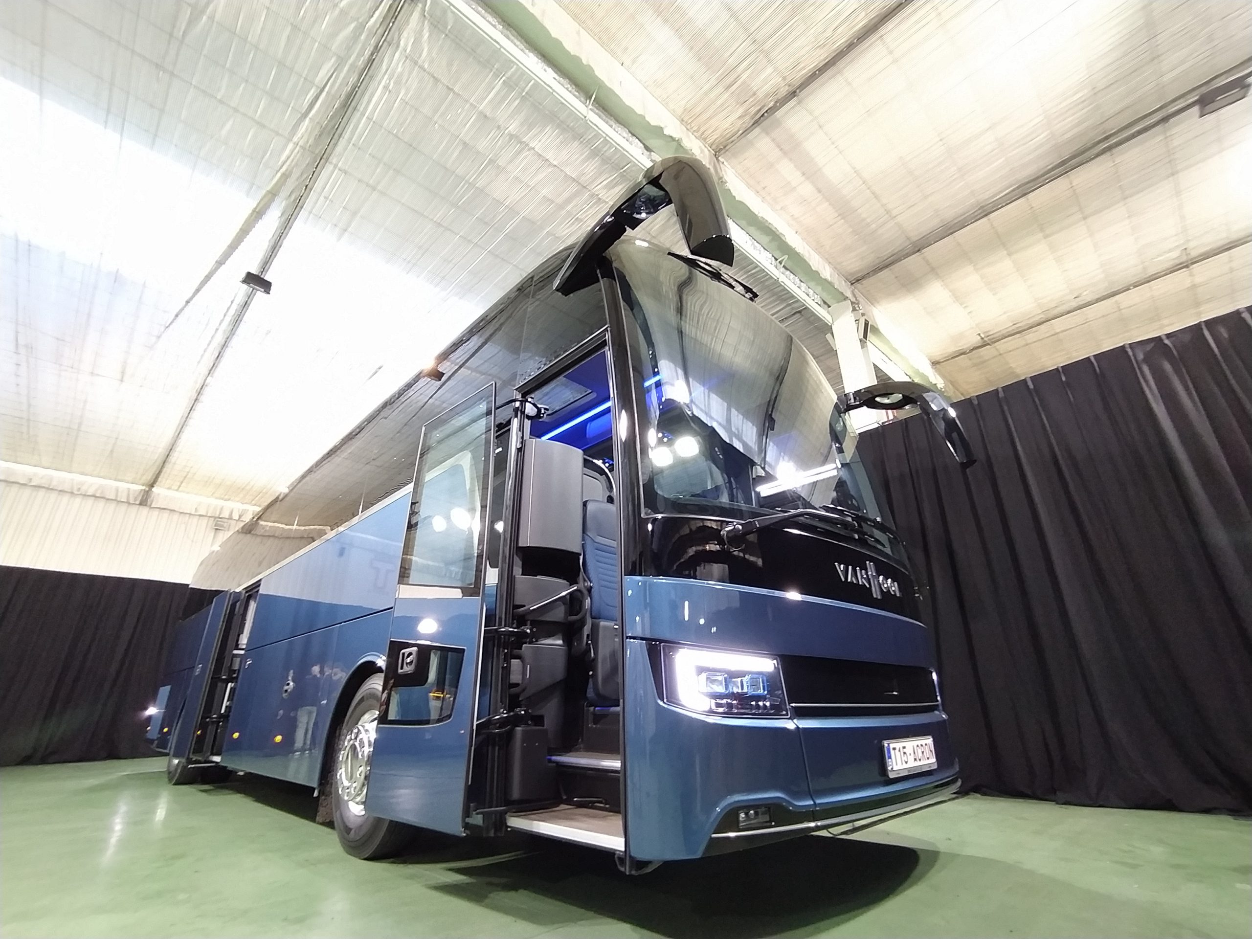 Van Hool serie T, ecco la nuova gamma coach