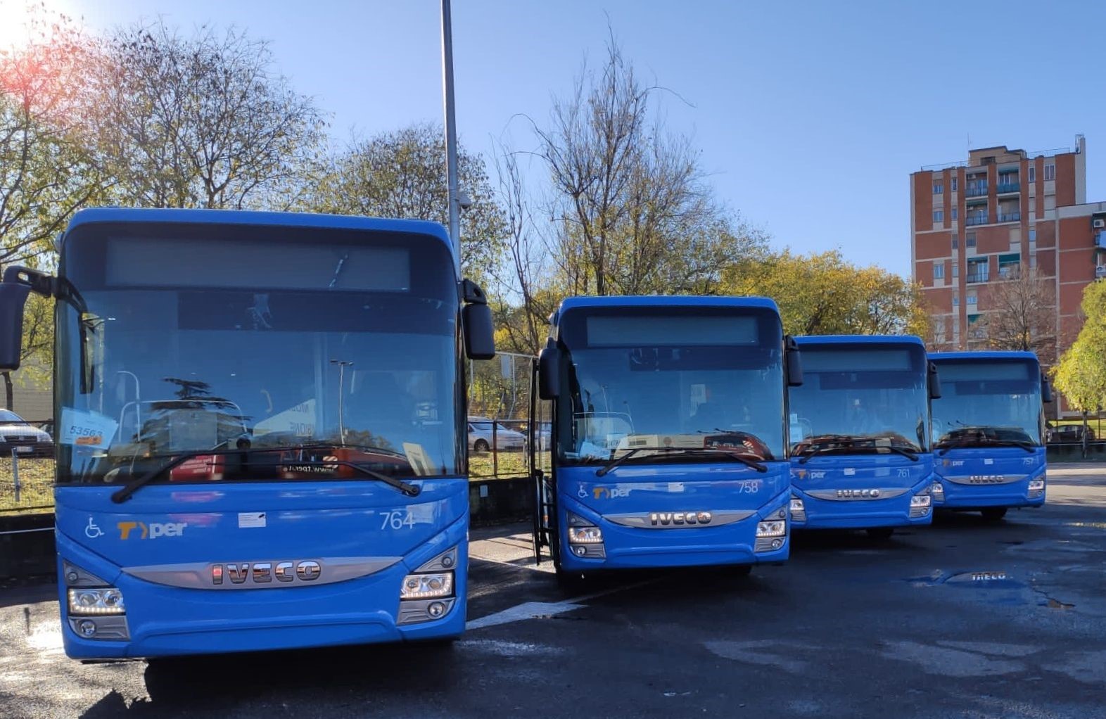 Tper dà il benvenuto a 9 Iveco Crossway per il bacino bolognese