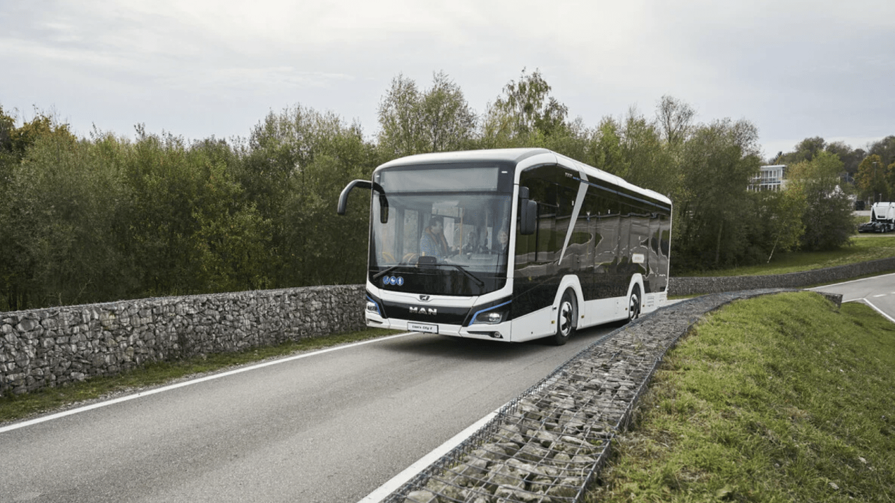 MAN non aggiornerà la gamma urbana all'Euro 7. Nel 2030 solo elettrico