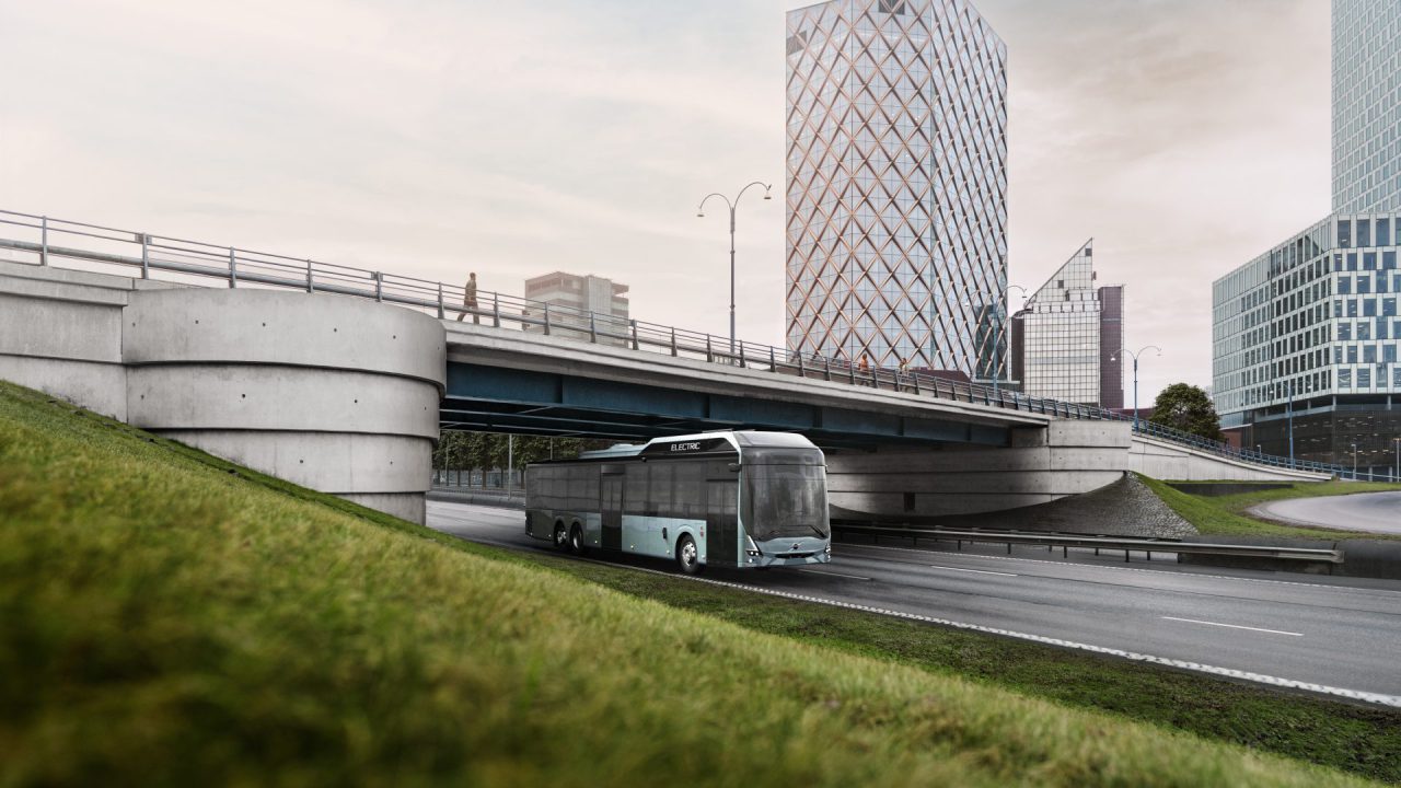 Volvo 8900 Electric, ecco l'e-bus interurbano di Volvo Buses