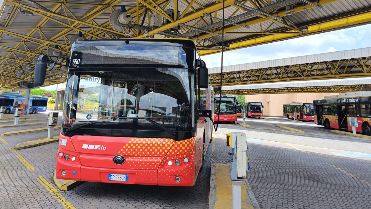 Siemens dà la carica agli e-bus di ATB Bergamo e TEP Parma