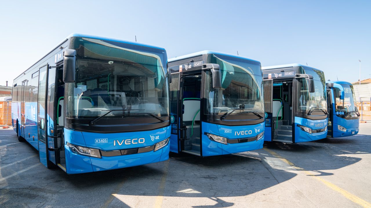 Autolinee Toscane, 21 nuovi autobus (tutti Iveco) in 7 giorni