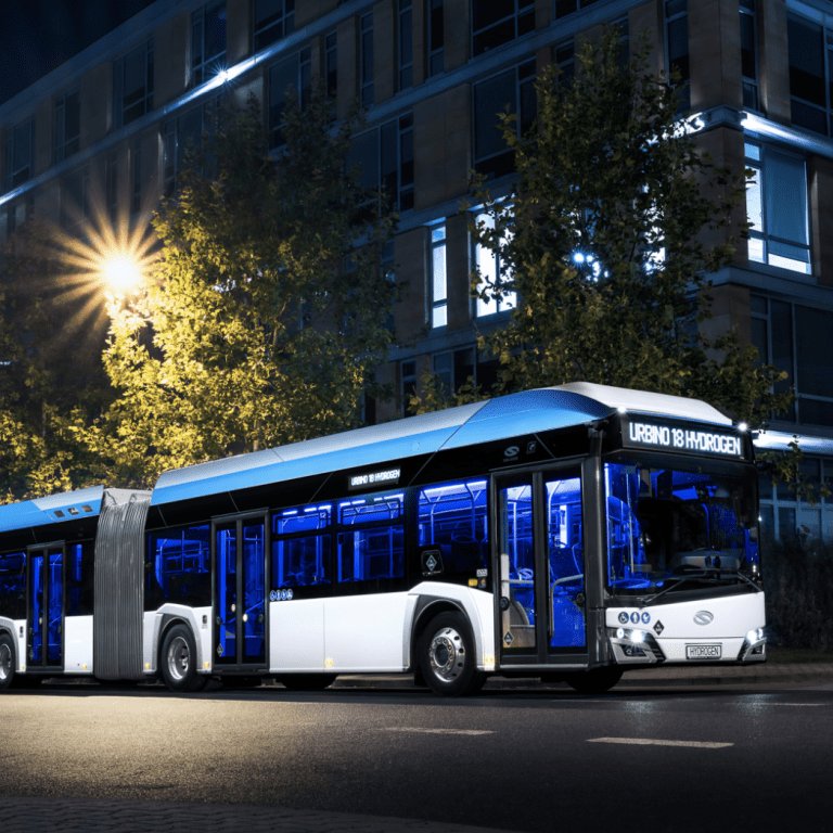 Il Solaris Urbino 18 Hydrogen è il Bus of the Year 2025