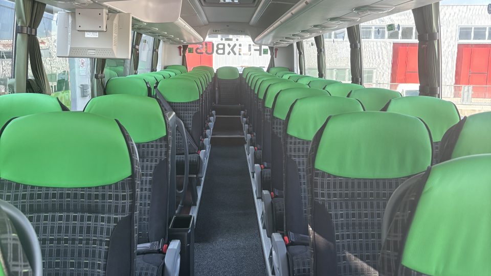 Scandipadova consegna due Touring in livrea FlixBus a Michielotto